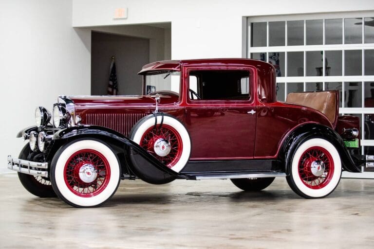 1931 Hupmobile Series S - Midwest Dream Car Collection
